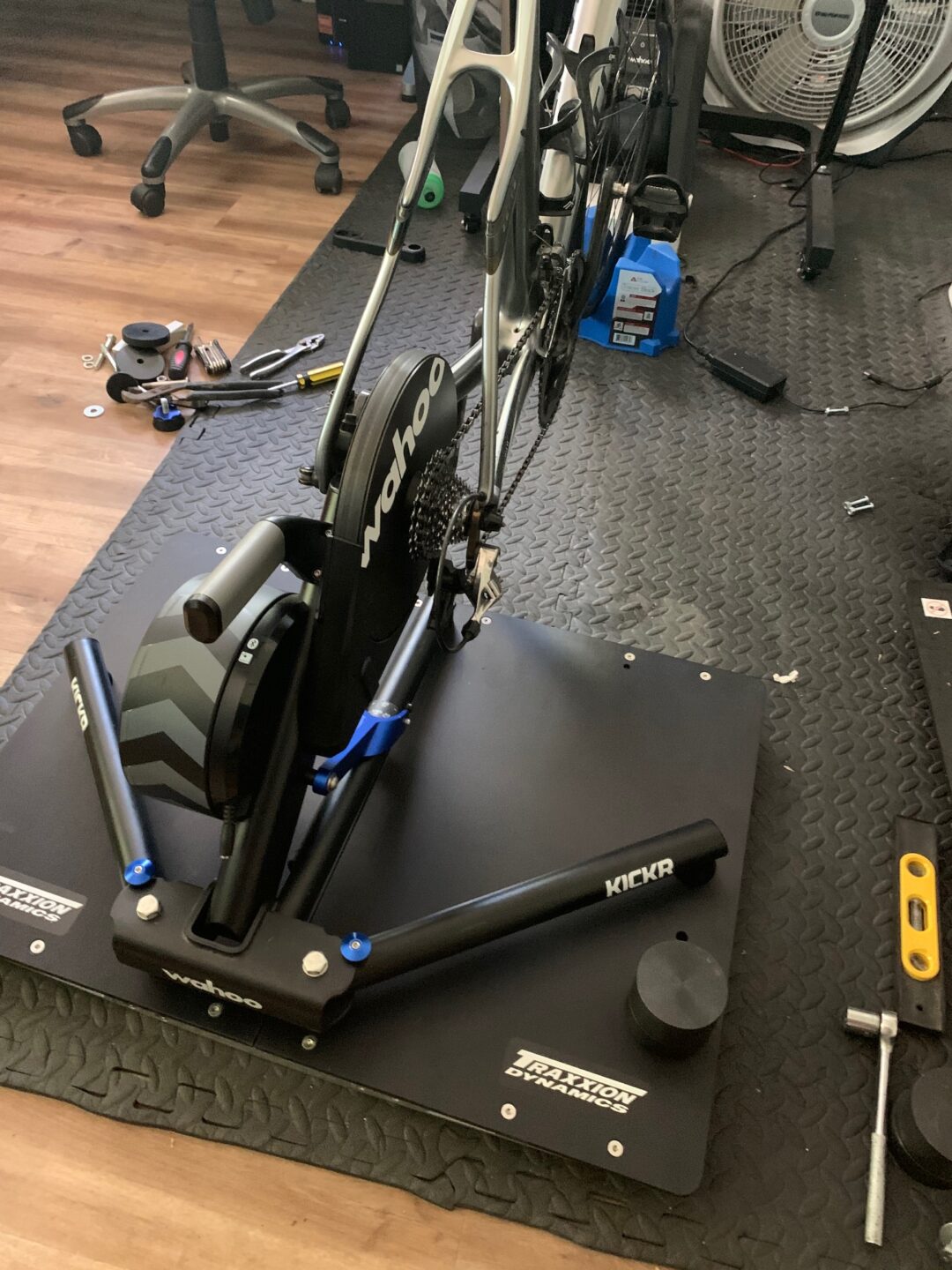 Review: Axxion Rocker Plate | Zwift Insider
