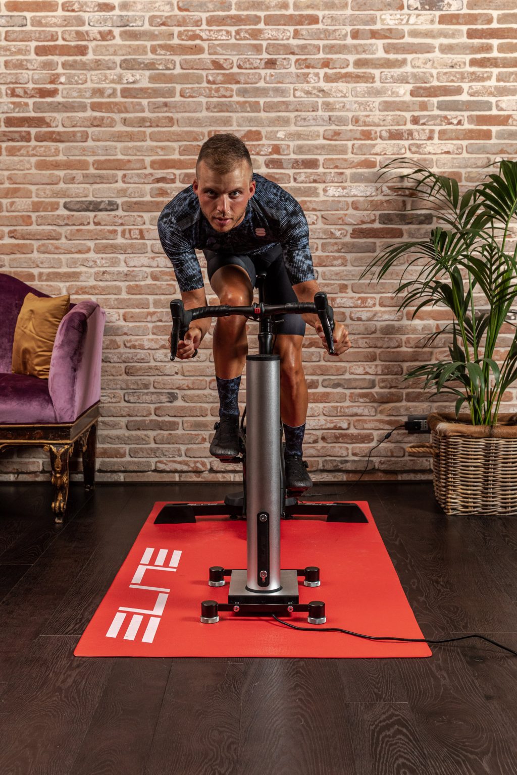 Gradient Simulation + Steering: An In-Depth Review of the RIZER by ...